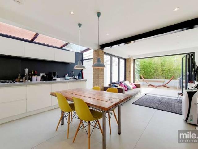 2 Bedroom Ground Flat