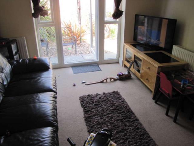 2 Bedroom Ground Flat