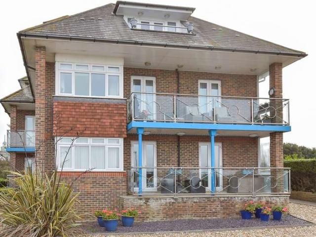 2 Bedroom Ground Flat
