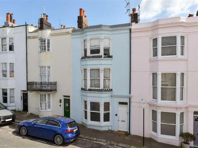 2 Bedroom Ground Flat