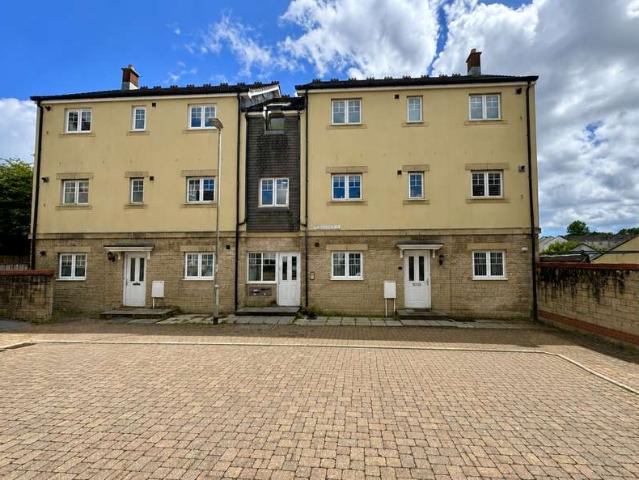 2 Bedroom Ground Flat