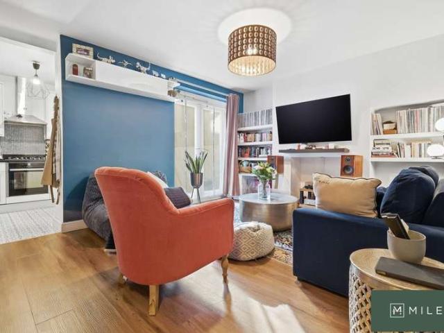 2 Bedroom Ground Flat