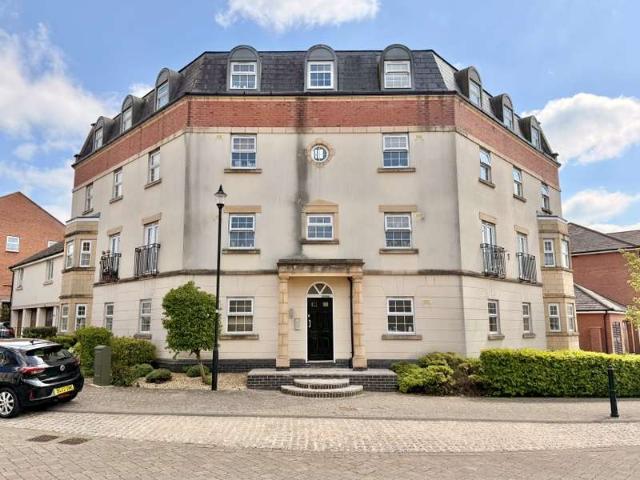 2 Bedroom Ground Flat