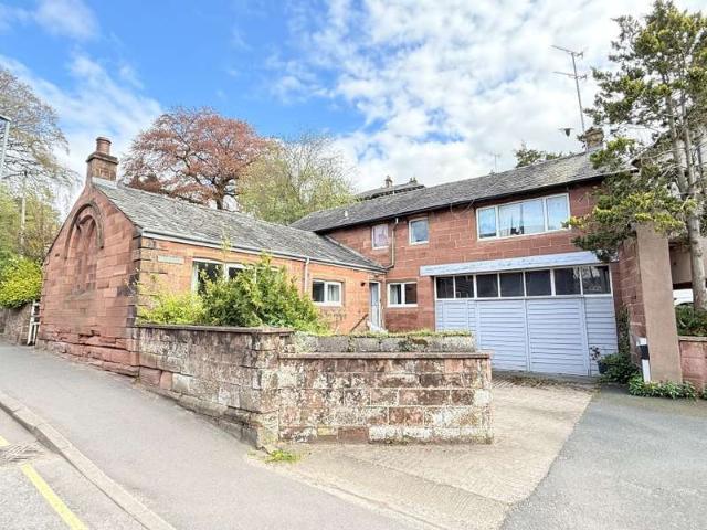 2 Bedroom Ground Flat