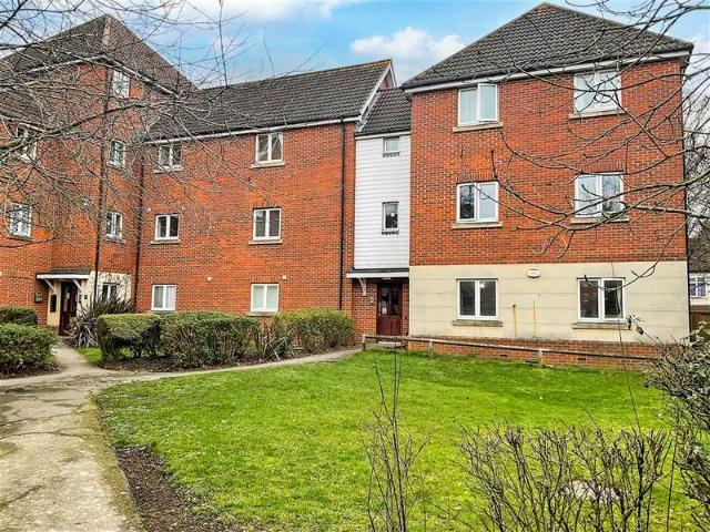 2 Bedroom Ground Flat