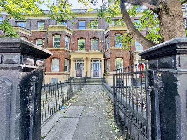 2 Bedroom Ground Flat