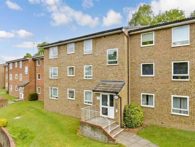2 Bedroom Ground Flat