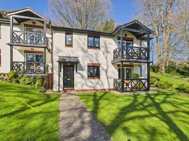 2 Bedroom Ground Flat
