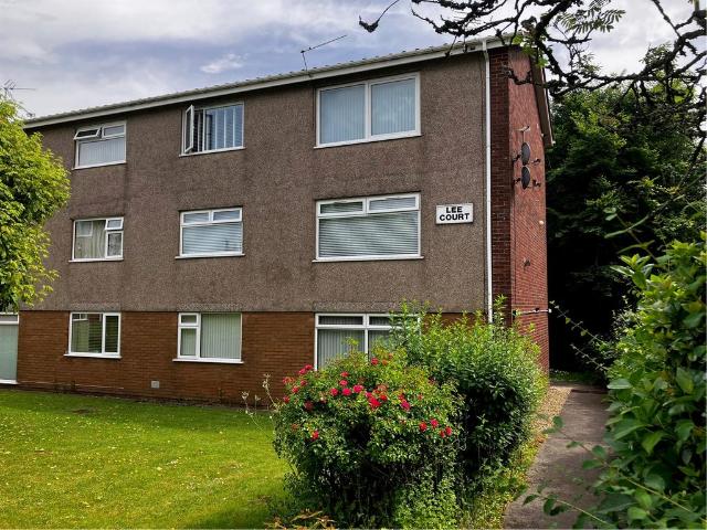 2 bedroom ground flat for sale