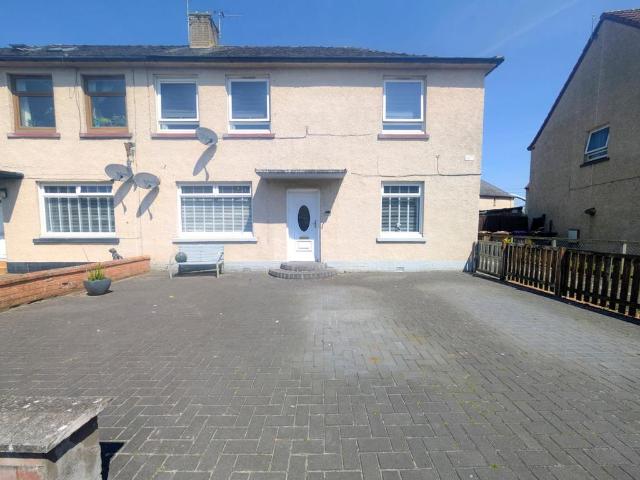 2 bedroom ground flat for sale