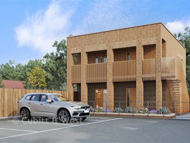 2 bedroom ground flat for sale