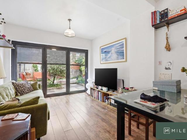 2 bedroom ground flat for sale