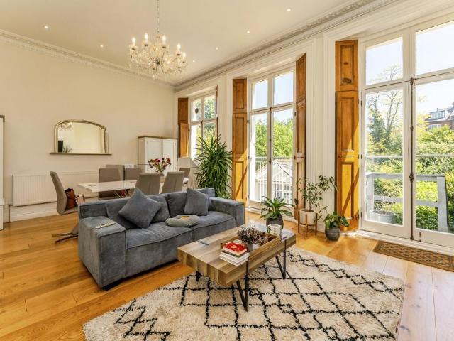 2 bedroom ground flat for sale