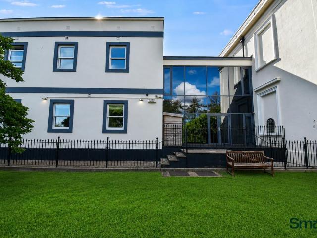 2 bedroom ground flat for sale