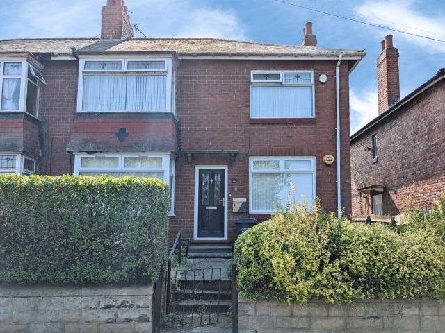 2 bedroom ground flat for sale