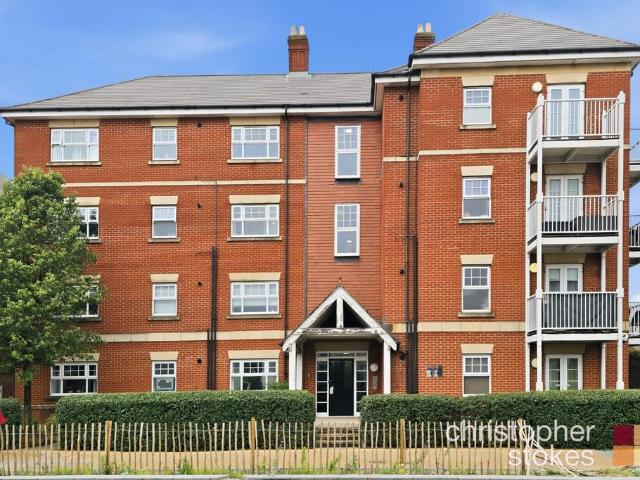 2 bedroom ground flat for sale