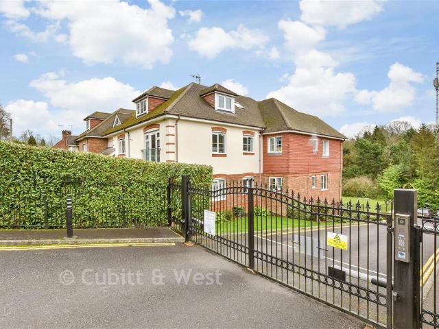 2 bedroom ground flat for sale
