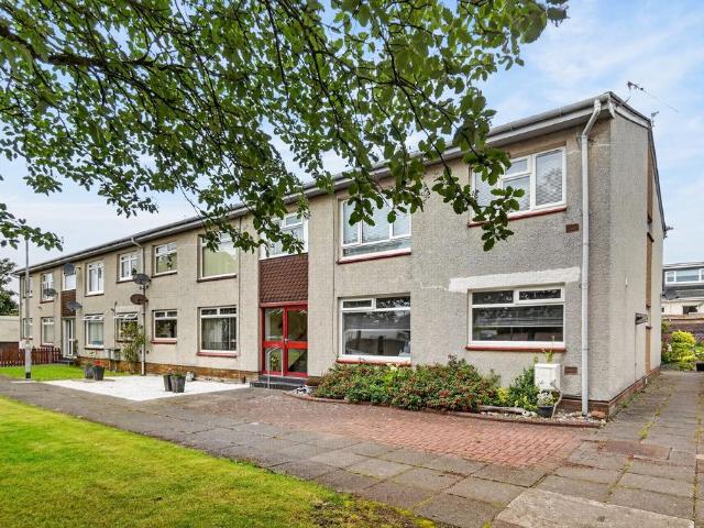 2 bedroom ground flat for sale