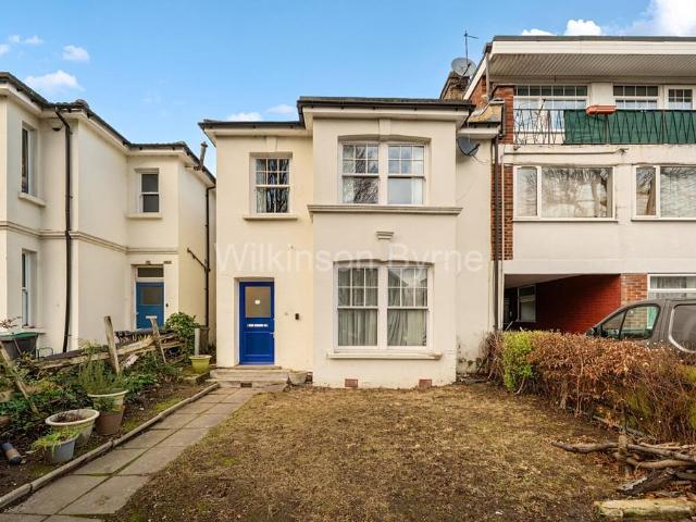 2 bedroom ground flat for sale