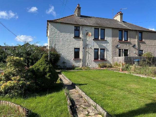 2 bedroom ground flat for sale