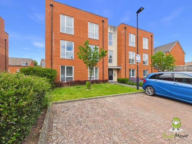 2 bedroom ground flat for sale