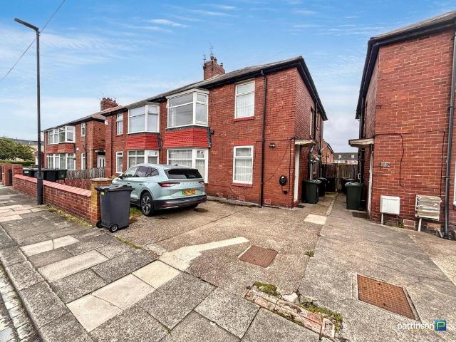 2 bedroom ground flat for sale