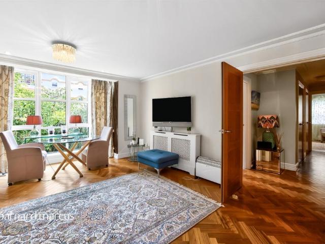2 bedroom ground flat for sale