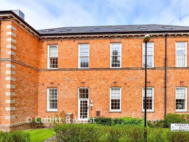 2 bedroom ground flat for sale