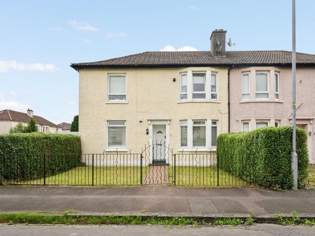 2 bedroom ground flat for sale