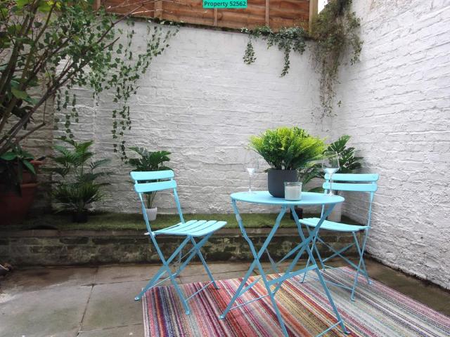 2 bedroom ground flat for sale