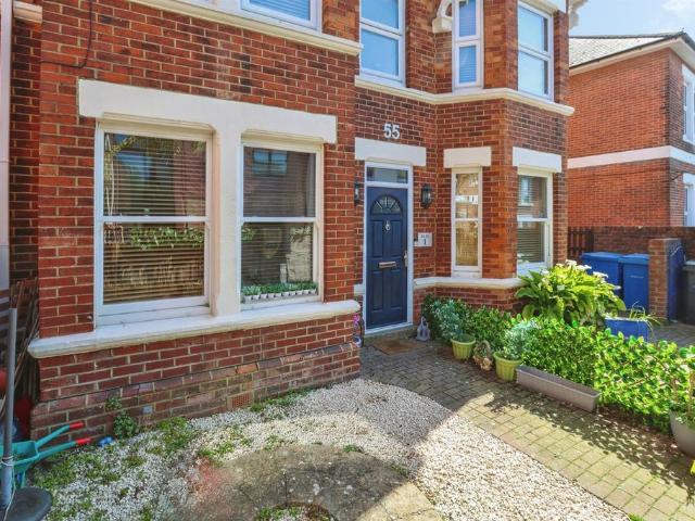 2 bedroom ground flat for sale