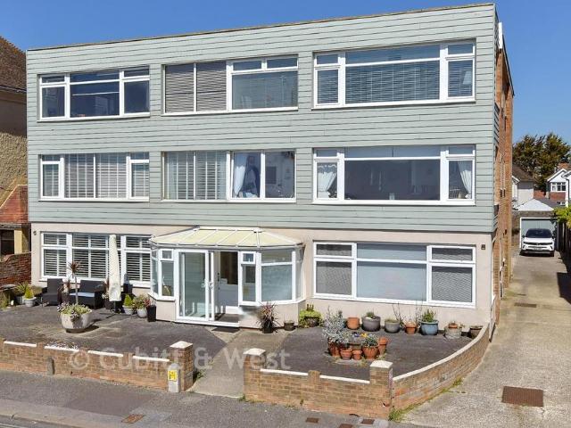 2 bedroom ground flat for sale