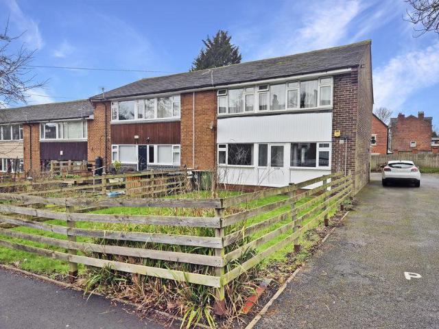 2 bedroom ground flat for sale