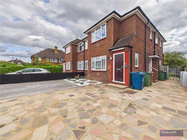 2 bedroom ground flat for sale