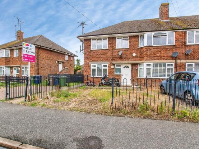 2 bedroom ground flat for sale
