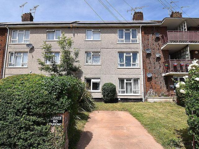 2 bedroom ground flat for sale
