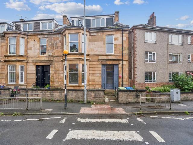 2 bedroom ground flat for sale