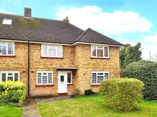 2 bedroom ground flat for sale