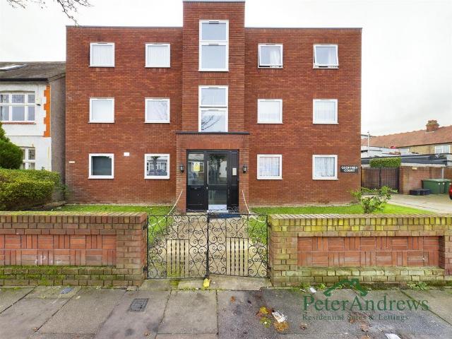 2 bedroom ground flat for sale
