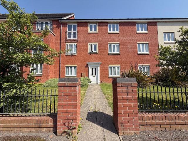 2 bedroom ground flat for sale