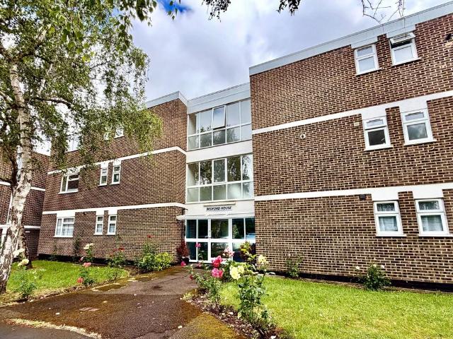 2 bedroom ground flat for sale
