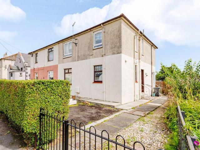 2 bedroom ground flat for sale