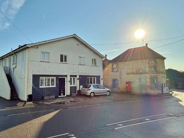2 bedroom ground flat for sale