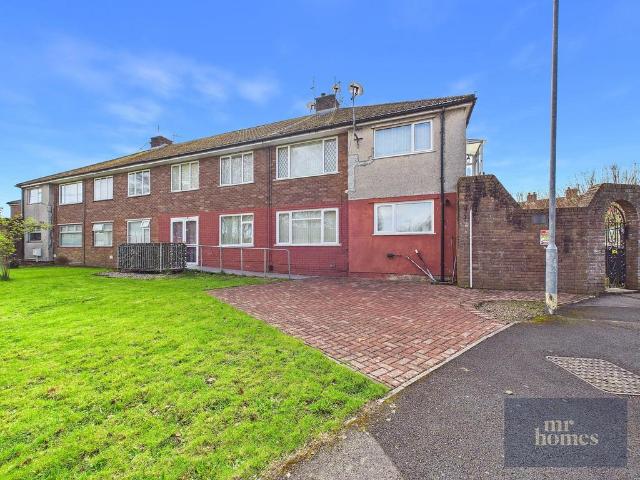 2 bedroom ground flat for sale