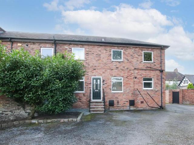 2 bedroom ground flat for sale