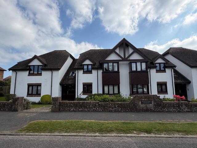 2 bedroom ground flat for sale
