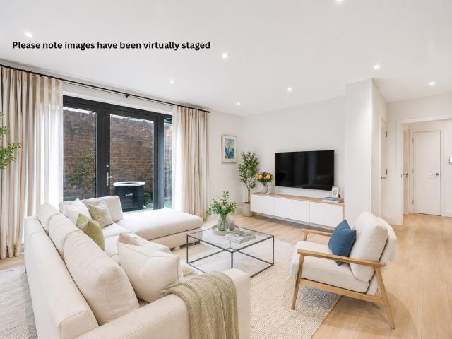 2 bedroom ground flat for sale