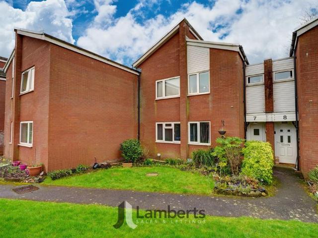 2 bedroom ground flat for sale