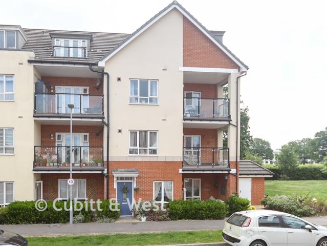 2 bedroom ground flat for sale
