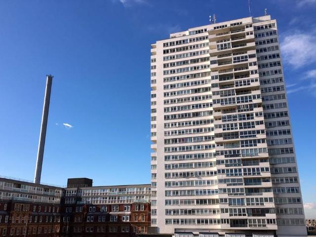 2 bedroom ground flat for sale